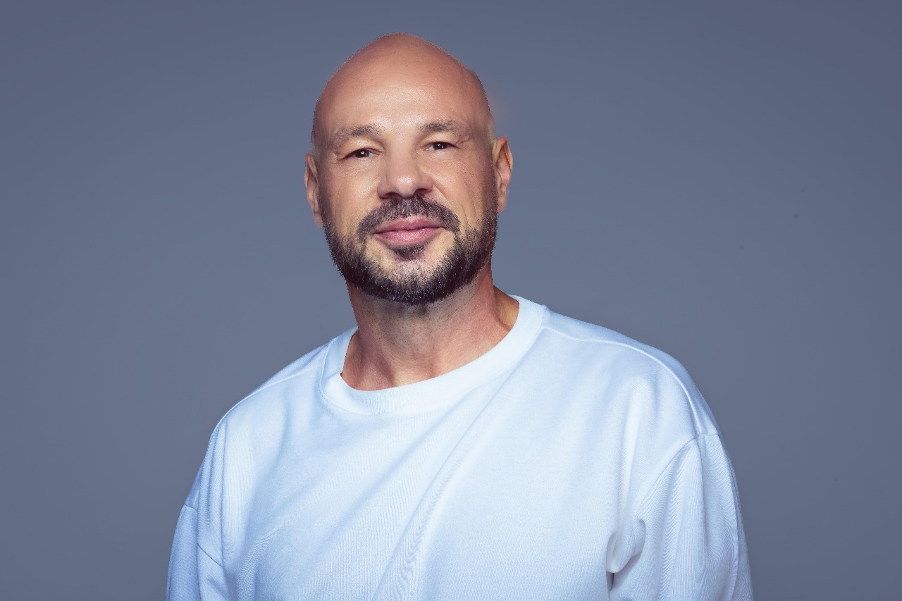 D-Nox 50 anos: DJ alemão que virou patrimônio afetivo do Brasil e ...